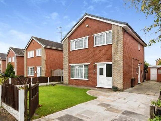 4 Bedroom Detached House For Sale In Preston