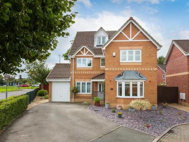 4 Bedroom Detached House For Sale In Preston