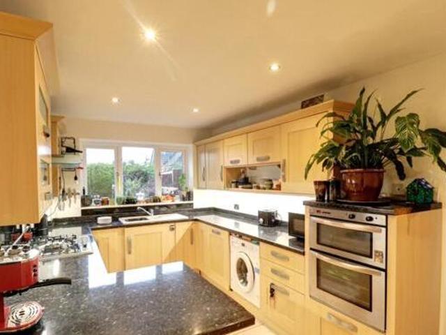 4 Bedroom Detached House For Sale In Preston