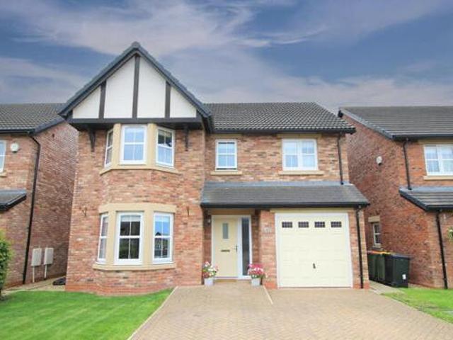 4 Bedroom Detached House For Sale In Preston