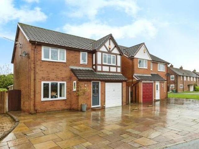 4 Bedroom Detached House For Sale In Preston