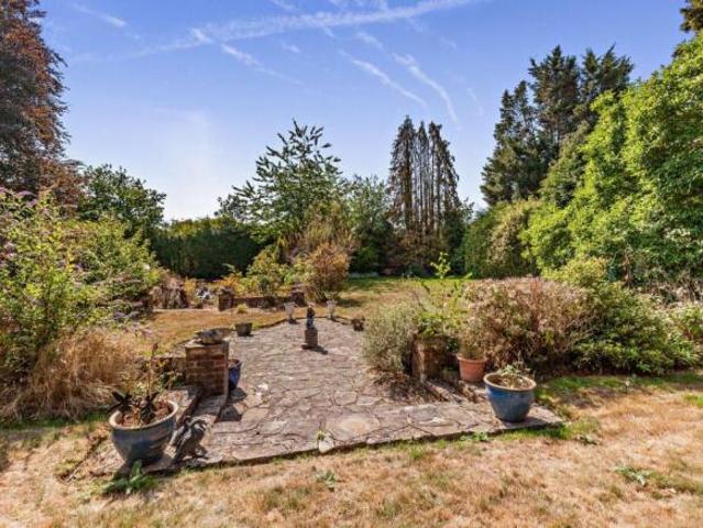 4 bedroom detached house for sale in Priests Lane, Shenfield, Brentwood, Essex, CM15