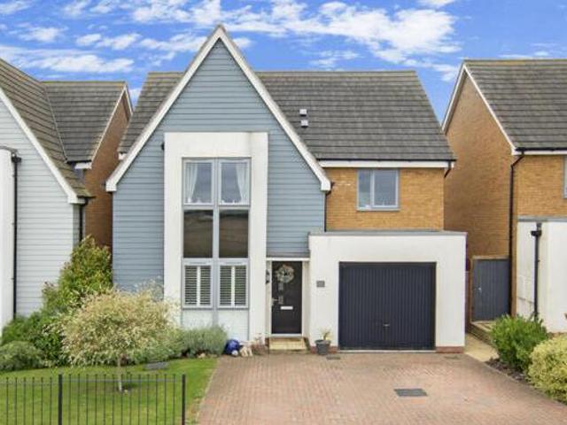 4 Bedroom Detached House For Sale In Priors Hall