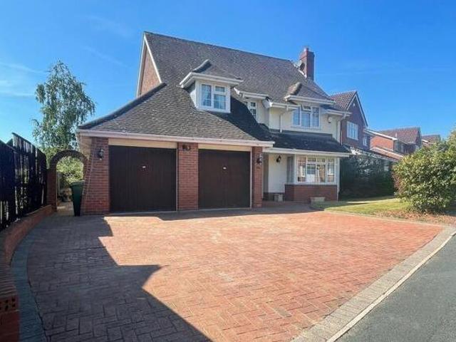 4 Bedroom Detached House For Sale In Priorslee, Telford