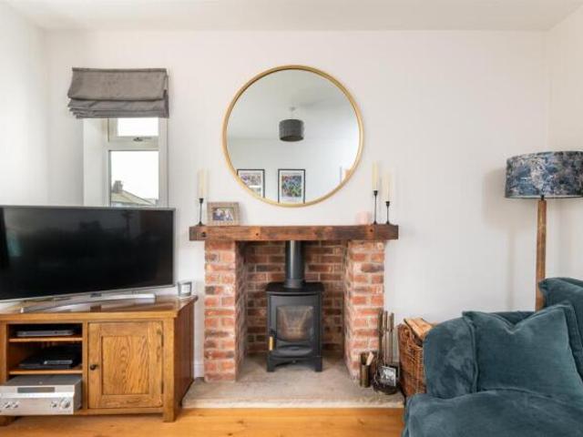 4 bedroom detached house for sale in Prince Henry Road, Otley, LS21