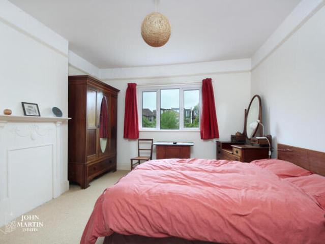 4 bedroom detached house for sale in Princes Gardens, Ealing, W5