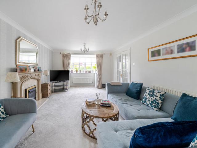 4 bedroom detached house for sale in Princess Diana Drive, St. Albans, AL4