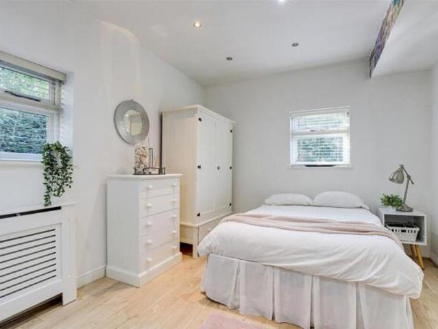 4 bedroom detached house for sale in Private Road, Sherwood, NG5