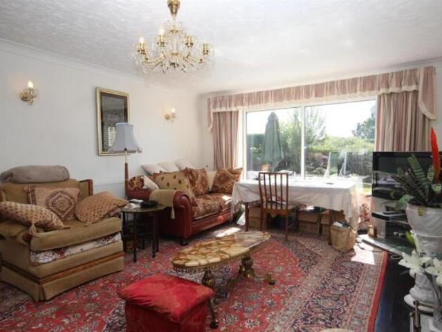 4 bedroom detached house for sale in Putnoe Lane, Bedford, MK41
