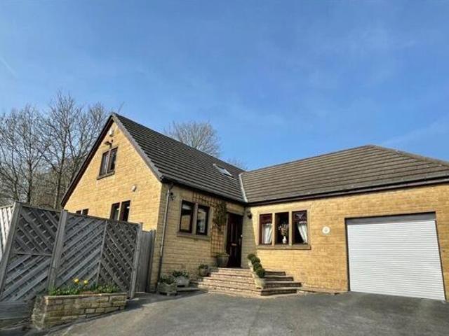 4 Bedroom Detached House For Sale In Pye Nest, Halifax