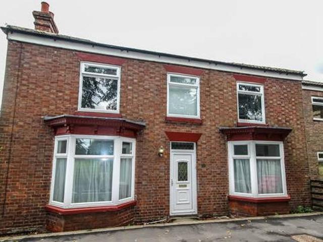 4 bedroom detached house for sale in Quadring Road Donington PE11