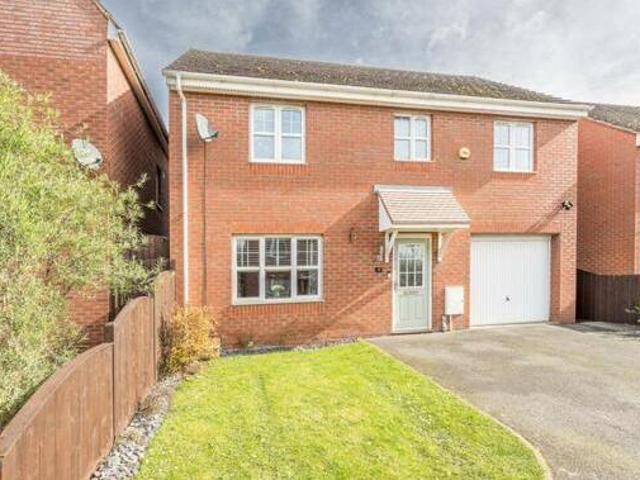 4 Bedroom Detached House For Sale In Quarry Bank