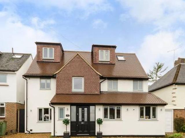 4 bedroom detached house for sale in Queens Road Belmont Sutton SM2 SM2