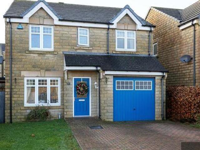 4 Bedroom Detached House For Sale In Queensbury