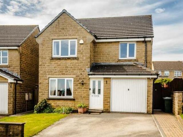 4 Bedroom Detached House For Sale In Queensbury