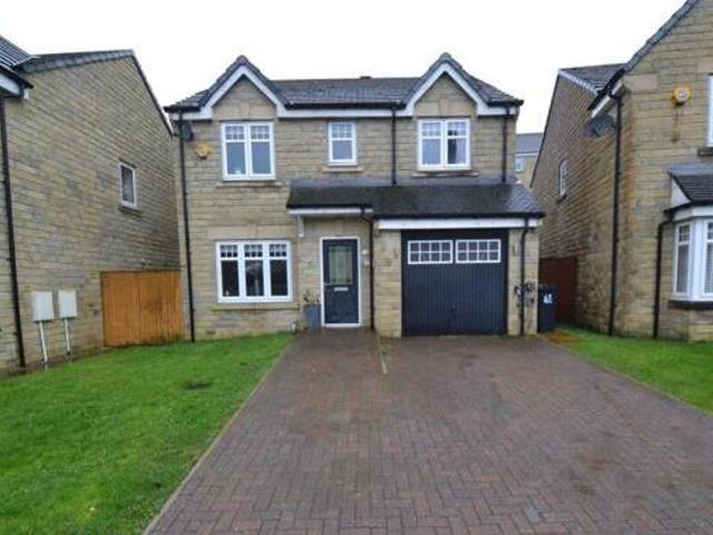 4 Bedroom Detached House For Sale In Queensbury