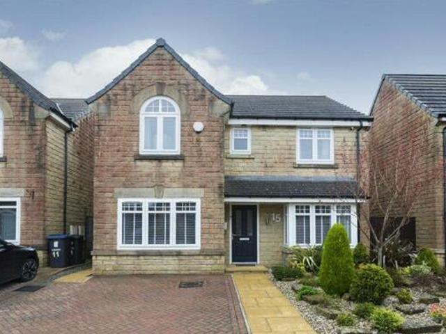 4 Bedroom Detached House For Sale In Queensbury