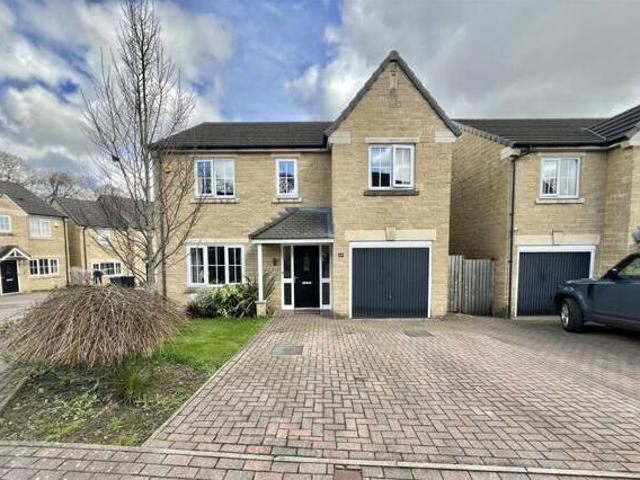 4 Bedroom Detached House For Sale In Queensbury