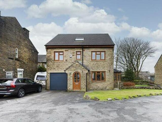 4 Bedroom Detached House For Sale In Queensbury