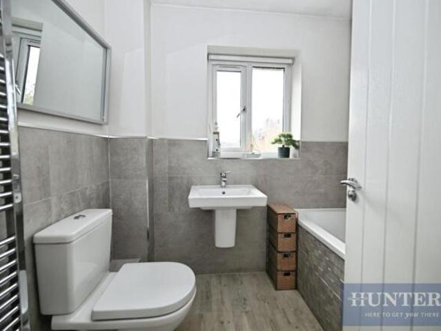 4 bedroom detached house for sale in Queensway, Guiseley, Leeds, LS20