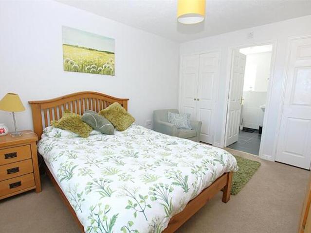 5 bedroom detached house for sale in Quintonside, Grange Park, NN4