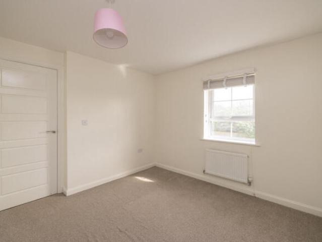 4 bedroom detached house for sale in Rovers Way, Doncaster, DN4