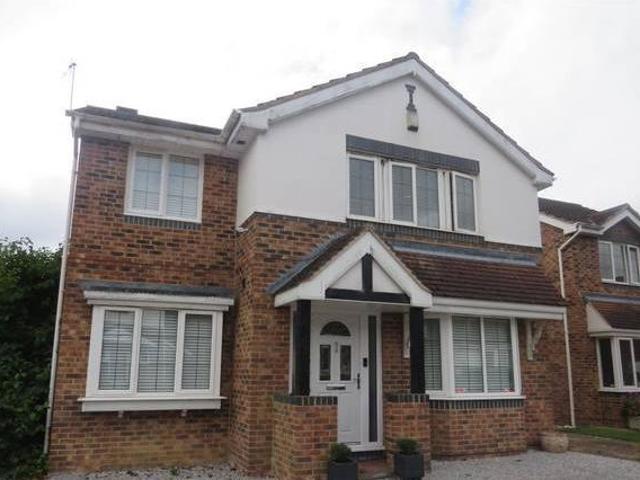 4 bedroom detached house for sale in Rowan Avenue Beverley HU17