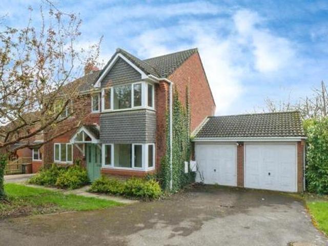 4 Bedroom Detached House For Sale In Rownhams
