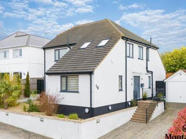 4 Bedroom Detached House For Sale In Roydon