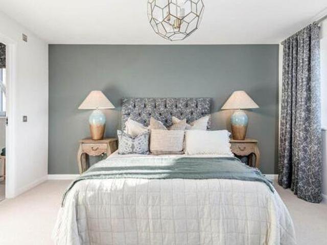4 Bedroom Detached House For Sale In Roboyston, Glasgow