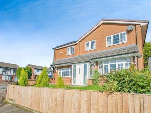 4 Bedroom Detached House For Sale In Rochdale