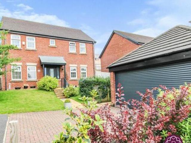 4 Bedroom Detached House For Sale In Rochdale