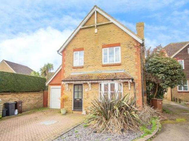 4 Bedroom Detached House For Sale In Rochester, Kent