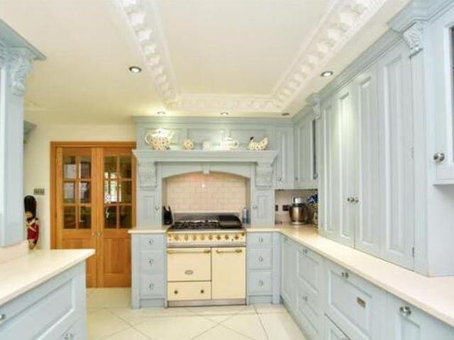 4 Bedroom Detached House For Sale In Rochester
