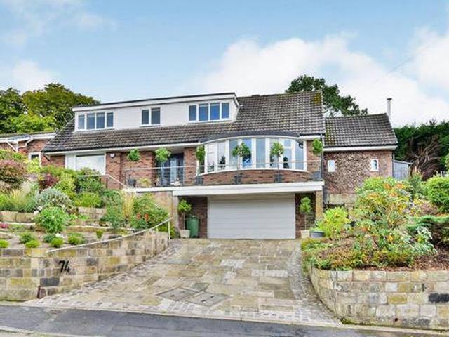 4 bedroom detached house for sale in Roewood Lane Macclesfield Cheshire SK10