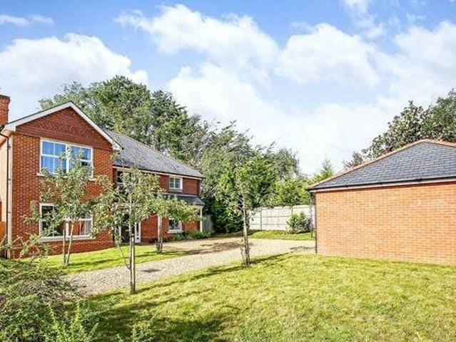 4 Bedroom Detached House For Sale In Romsey, Hampshire