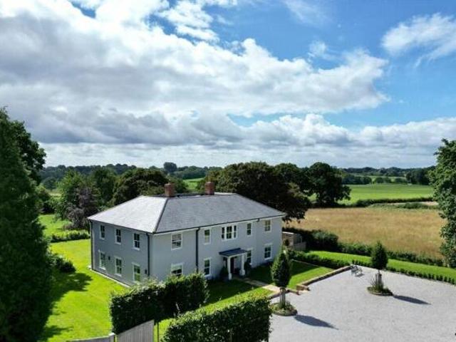 4 Bedroom Detached House For Sale In Romsey, Hampshire