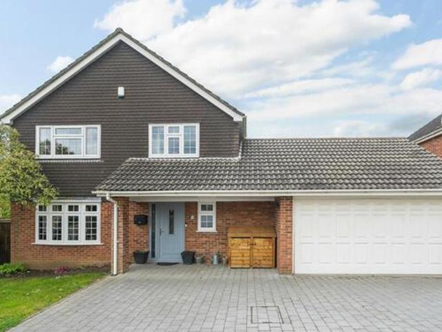 4 Bedroom Detached House For Sale In Romsey, Hampshire