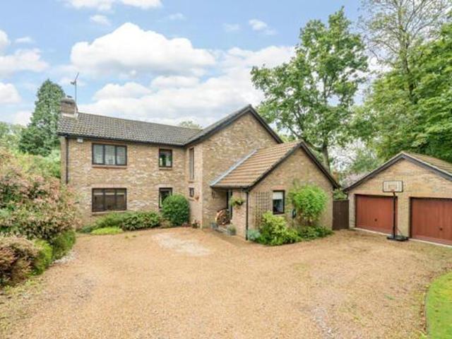 4 Bedroom Detached House For Sale In Romsey, Hampshire