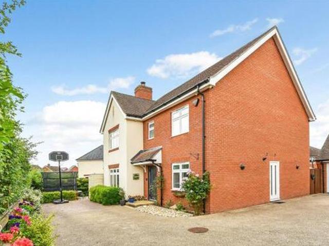 4 Bedroom Detached House For Sale In Romsey