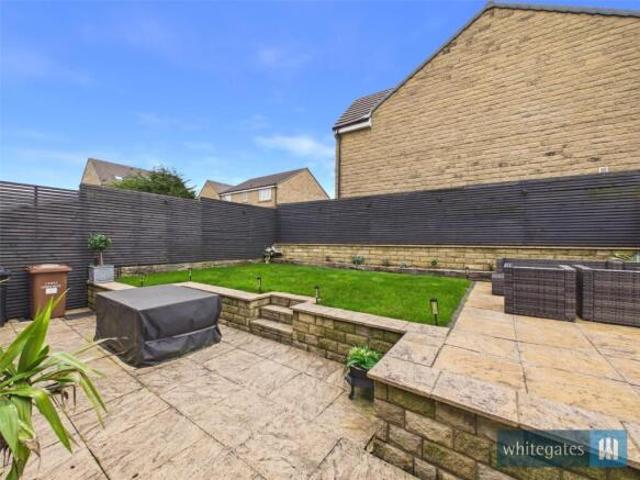 4 bedroom detached house for sale in Roper Lane, Queensbury, Bradford, West Yorkshire, BD13