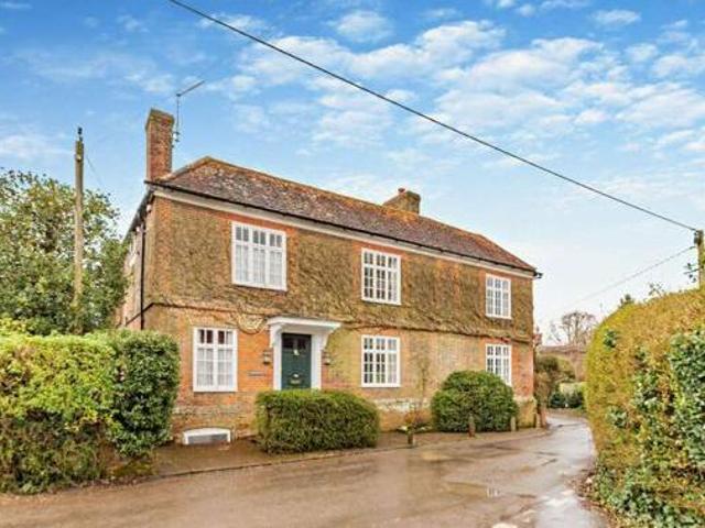 4 Bedroom Detached House For Sale In Ropley, Alresford