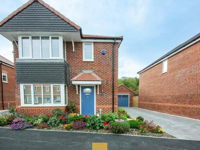 4 bedroom detached house for sale in Rose Tree Place Shireoaks Worksop S81