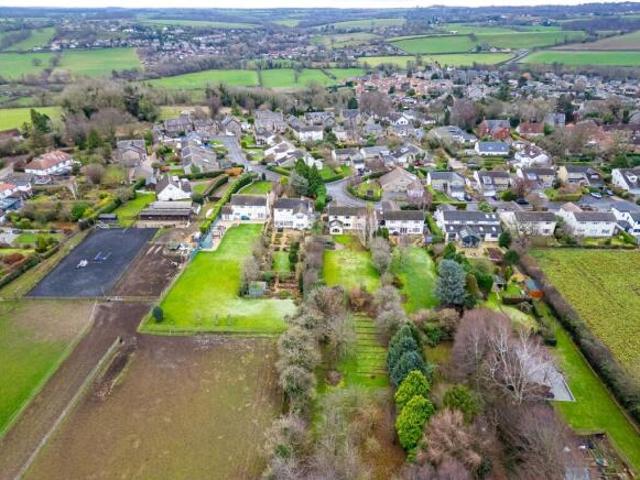 4 bedroom detached house for sale in Rose Croft, East Keswick, LS17
