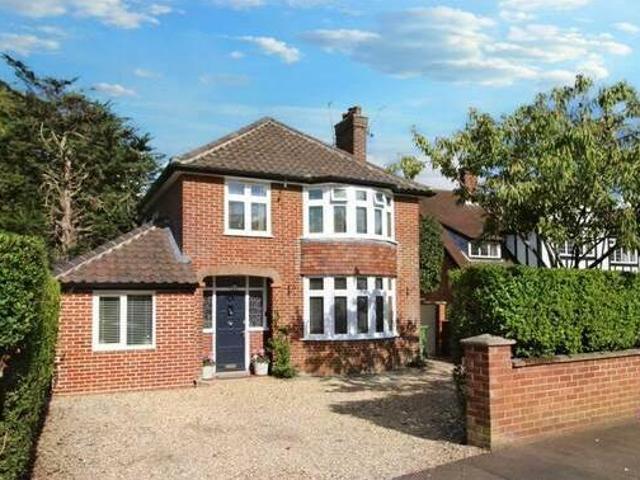 4 bedroom detached house for sale in Rosemary Road Sprowston Norwich Norfolk NR7