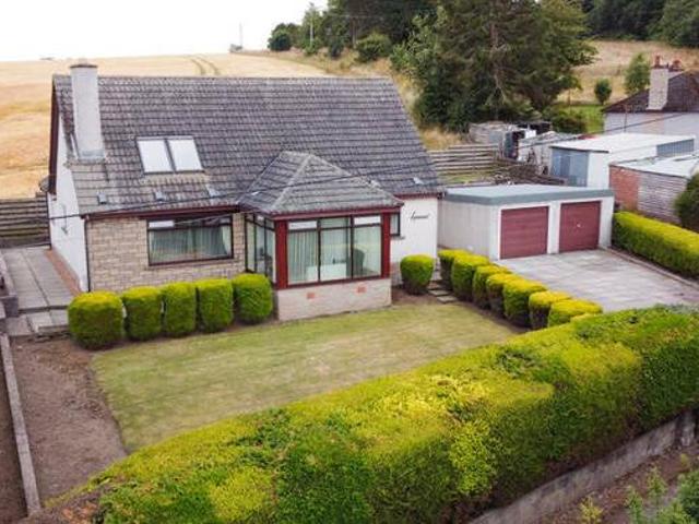 4 bedroom detached house for sale in Rossie Braes Montrose DD10