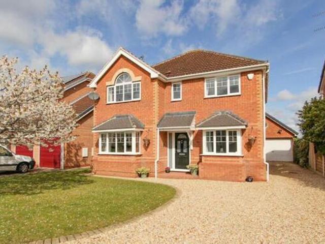 4 Bedroom Detached House For Sale In Rossington, Doncaster