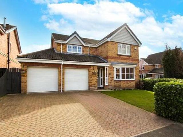 4 Bedroom Detached House For Sale In Rossington, Doncaster