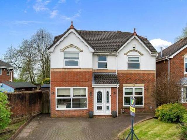 4 Bedroom Detached House For Sale In Radcliffe