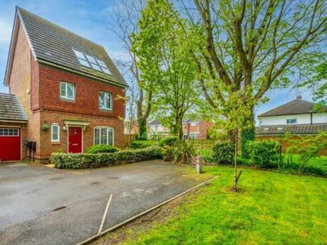 4 Bedroom Detached House For Sale In Rainhill